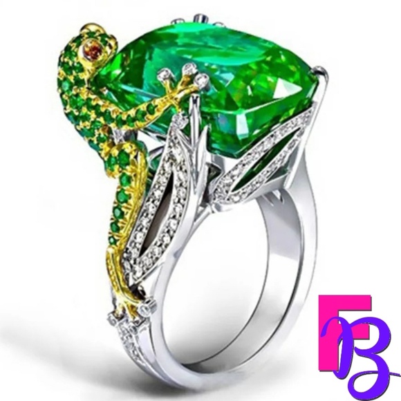 FingerBlingers | Jewelry | Silver Emerald Tree Frog Ring | Poshmark